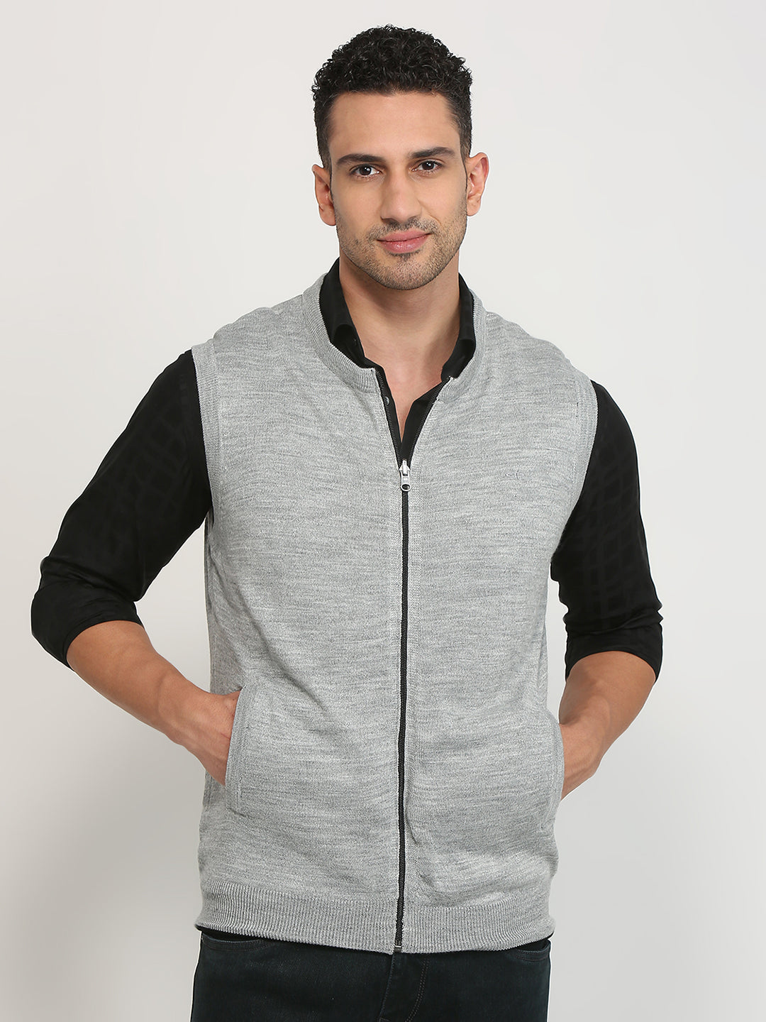 Colorplus Men Grey Regular Fit Solid V Neck Collar Sweater – MyRaymond